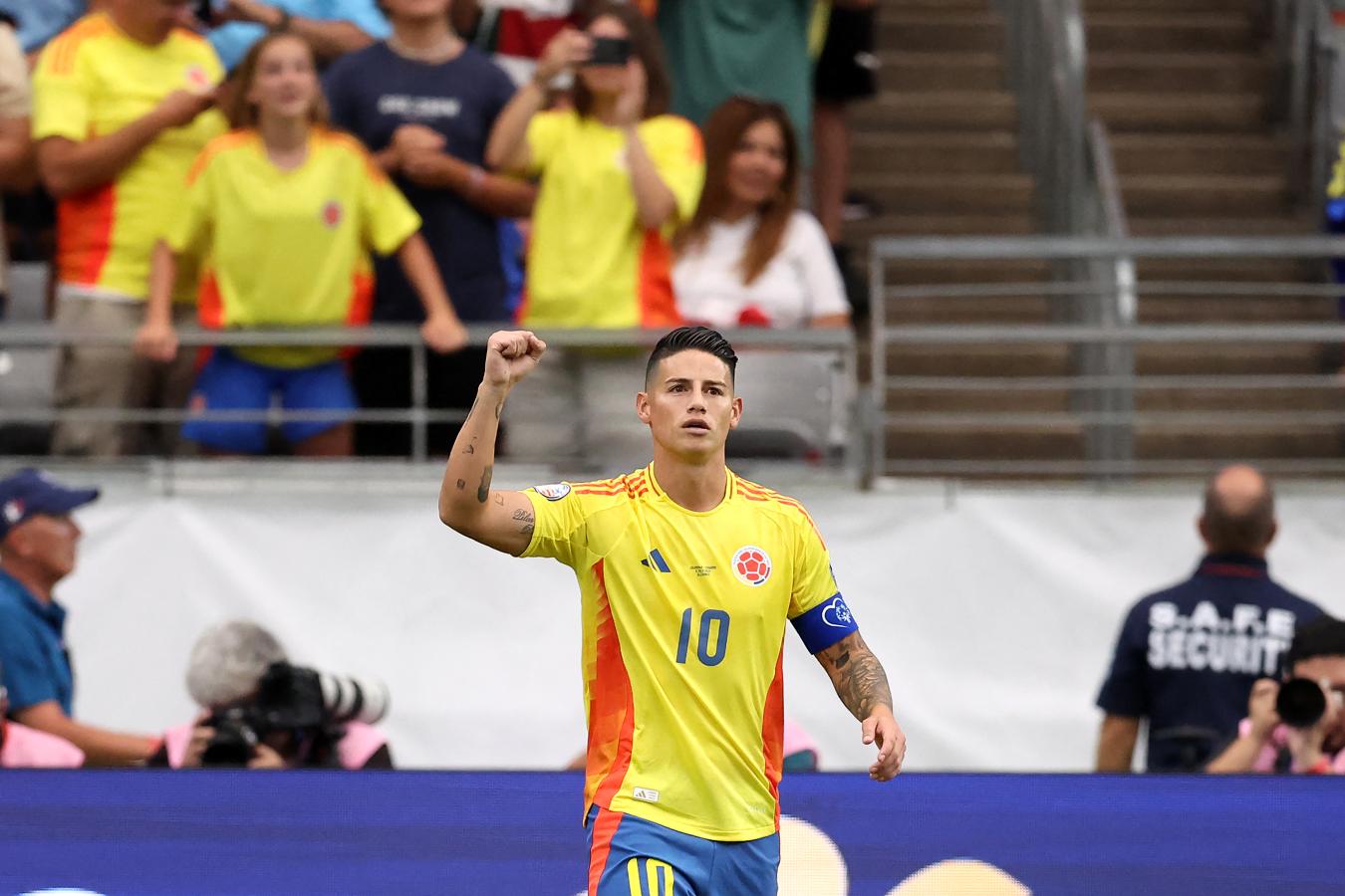 James Rodríguez, la bandera de Colombia | El Gráfico