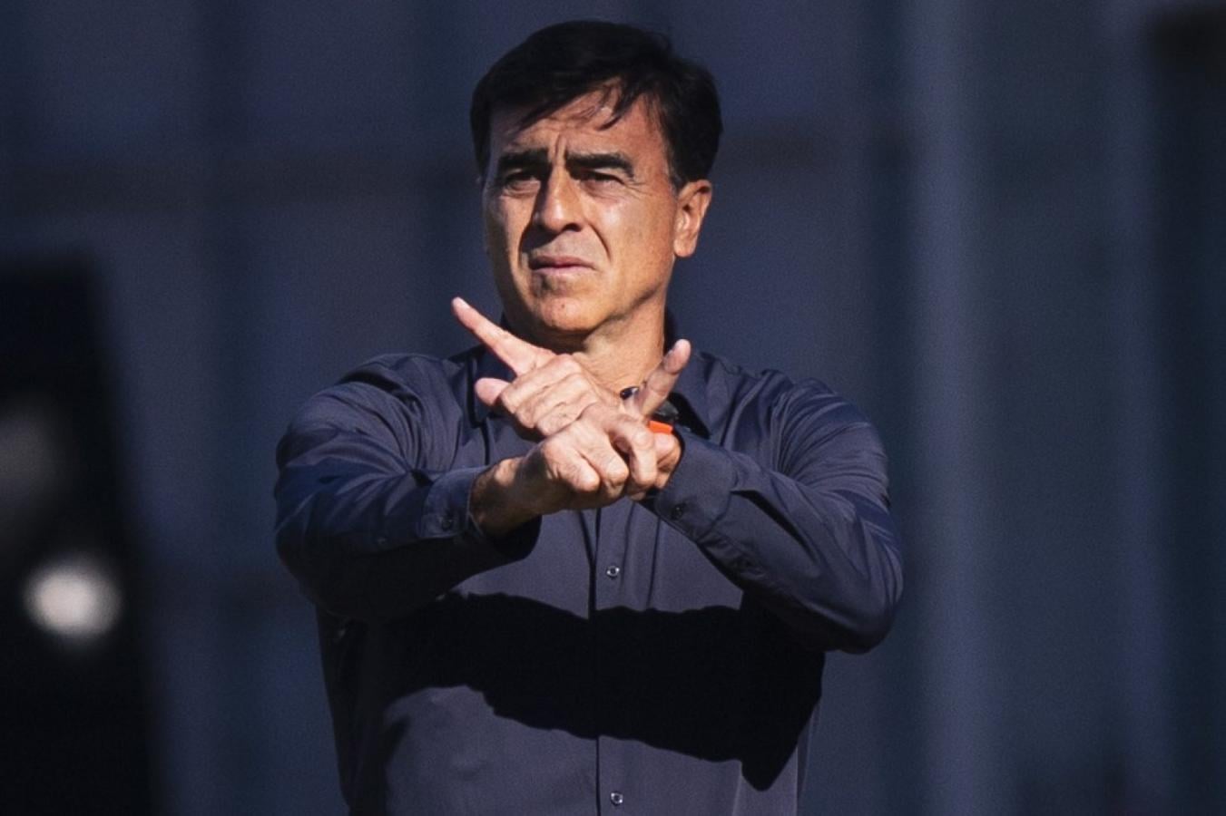 La receta de Gustavo Quinteros, el médico de un paciente llamado Vélez ...