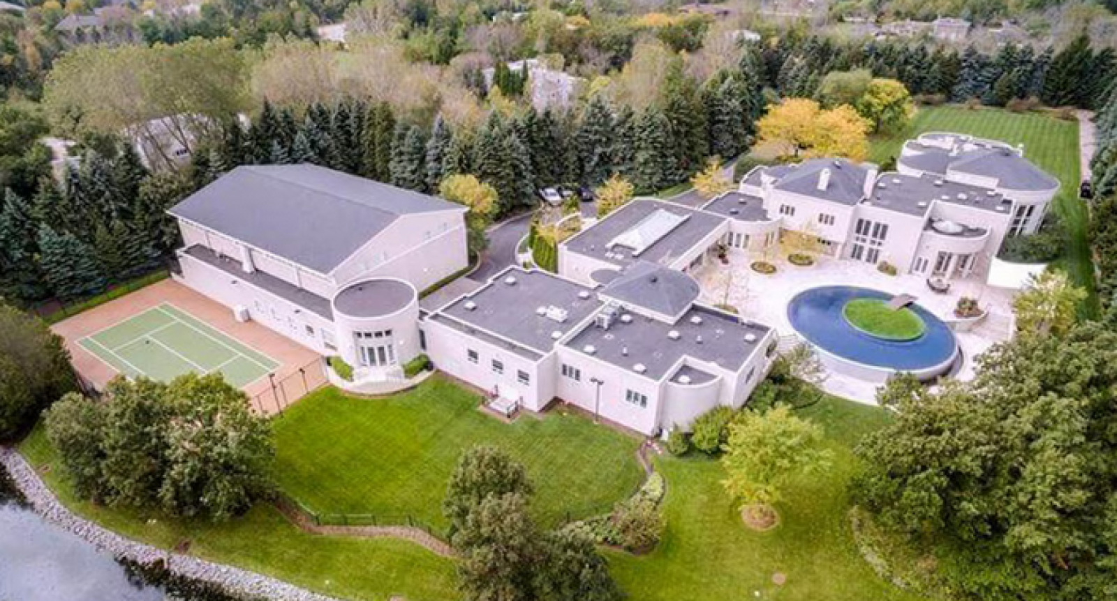 ¡Al fin la embocó!: a cuánto vendió Michael Jordan su mansión, doce ...