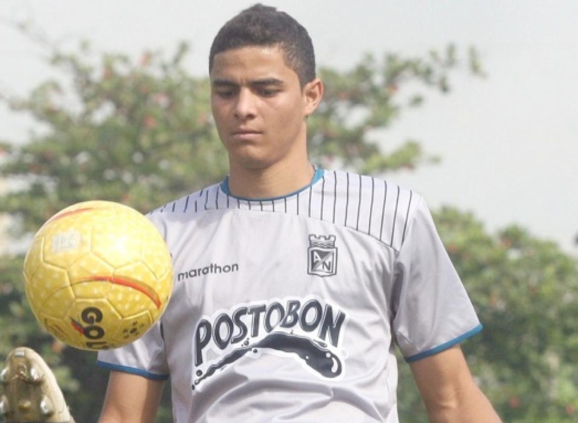 Racing le da la bienvenida a Giovanni Moreno | El Gráfico