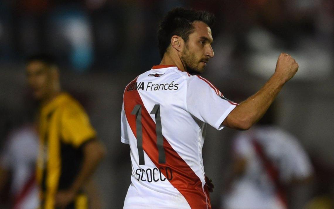 Scocco, sin "presiones" por la partida de Alario | El Gráfico