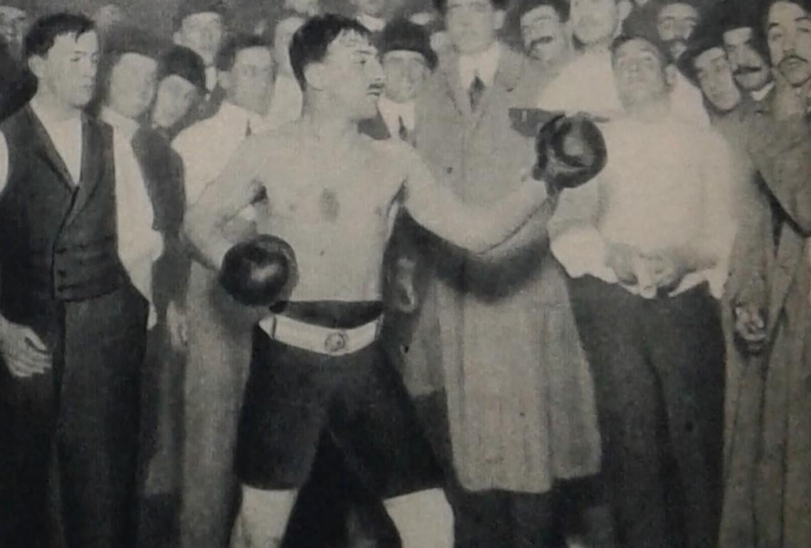 Homenaje al mejor welter del año 12 | El Gráfico