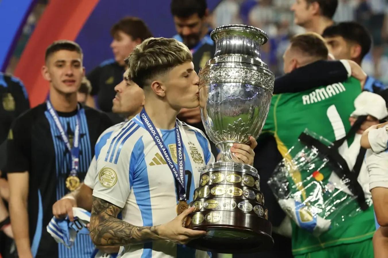 Alejandro Garnacho, a fondo: la chance de ganar el Puskas y el sueño ...