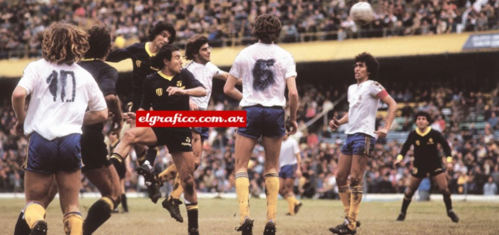 La tarde de las camisetas pintadas con fibrón en el peor momento de ...