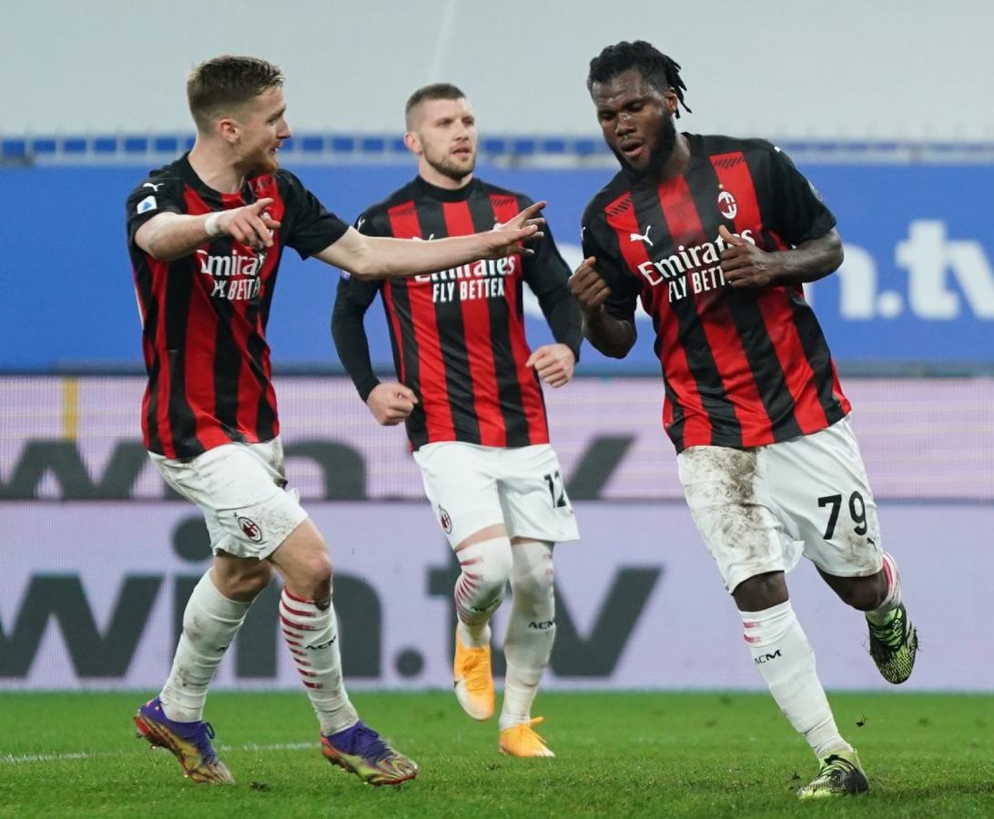 MILAN SE MANTIENE FIRME COMO LÍDER DEL CALCIO | El Gráfico