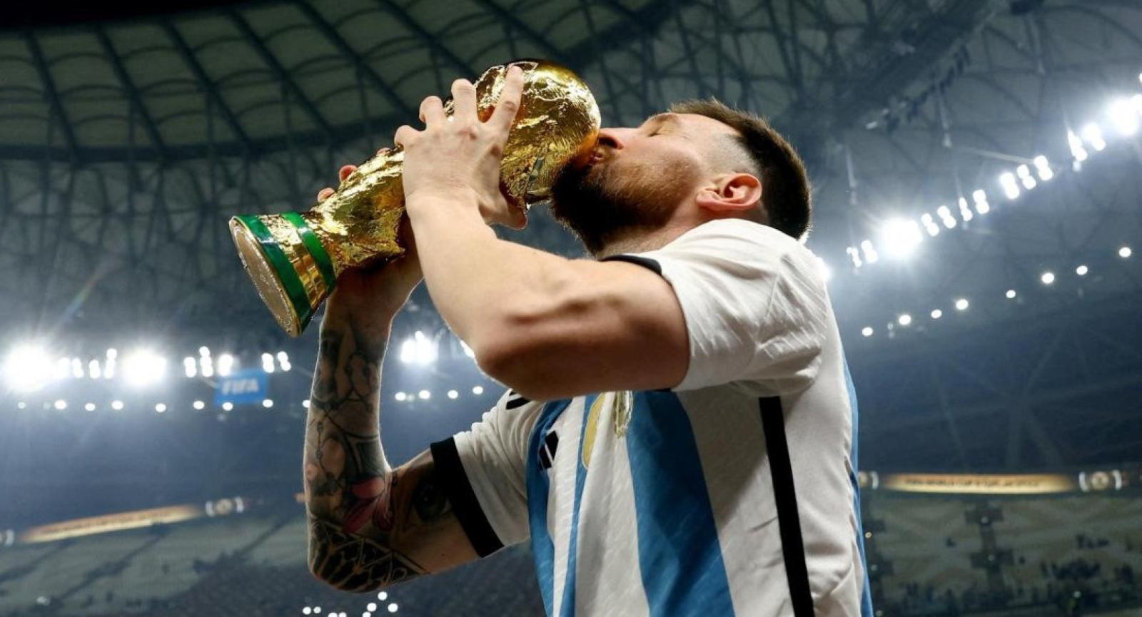 La Copa del Mundo que besó Messi será exhibida | El Gráfico La Copa del Mundo que besó Messi será exhibida | El Gráfico