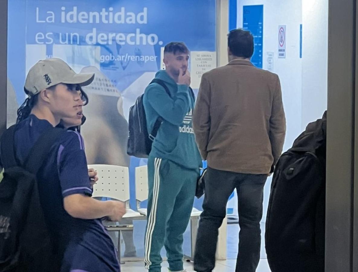 Pablo Maffeo ya llegó a Buenos Aires para incorporarse a la Selección ...
