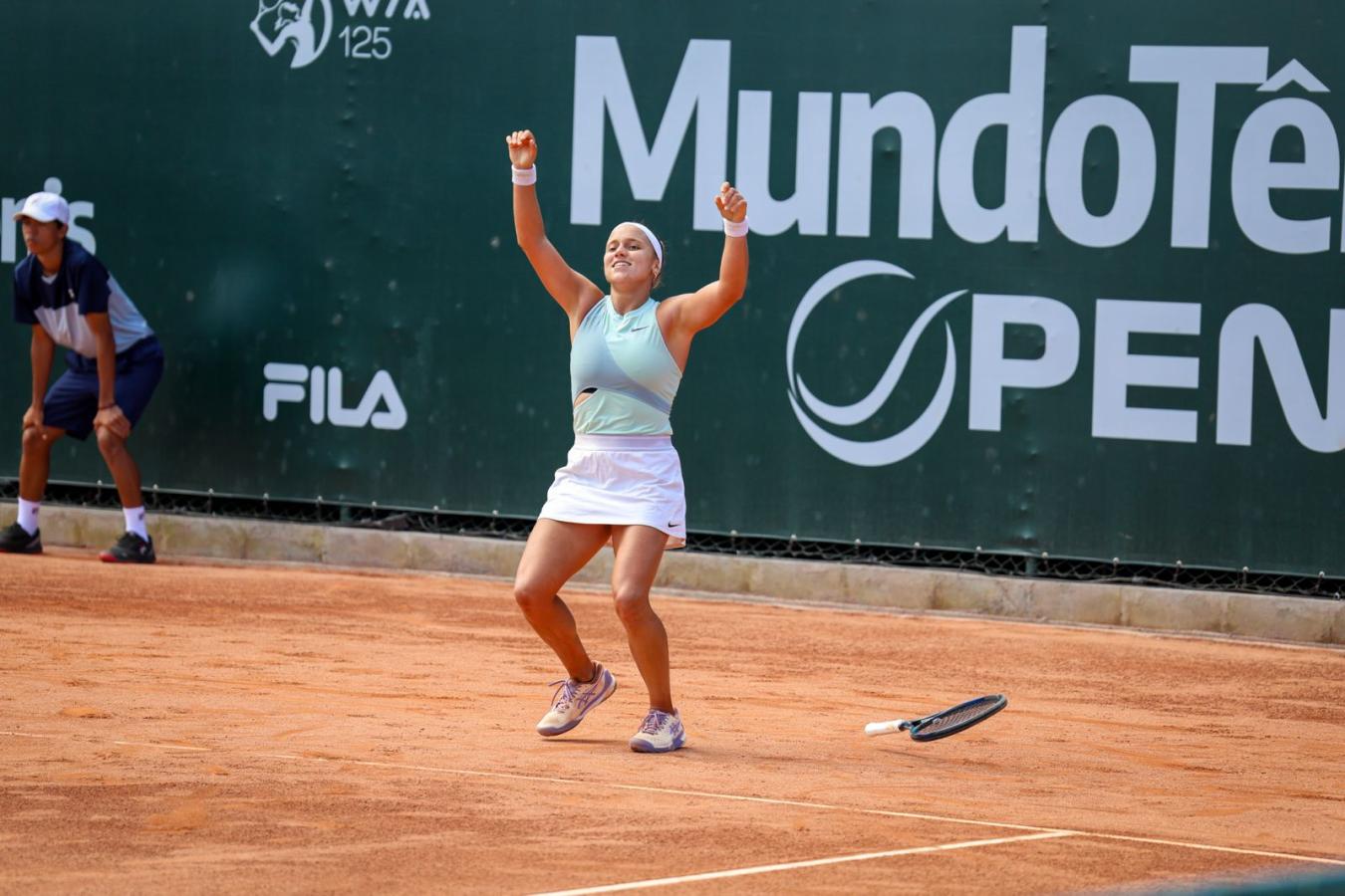 Martina Capurro dio la sorpresa ante Nadia Podoroska y es finalista en ...