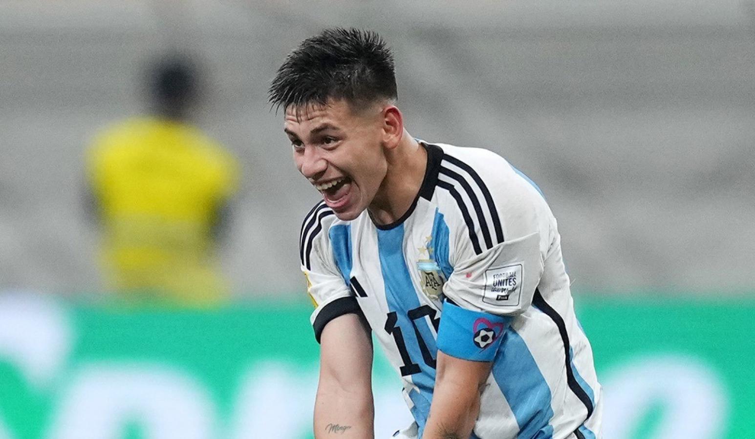 El Diablito viste a la moda | El Gráfico