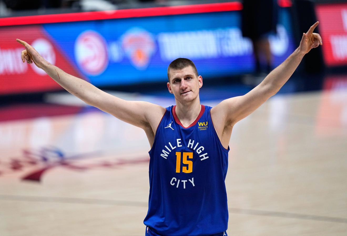 Nikola Jokic igualó un récord de Larry Bird y Magic Johnson | El Gráfico