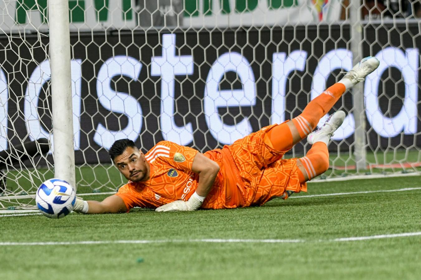 Descomunal: Chiquito Romero convertido en héroe, capítulo mil | El Gráfico