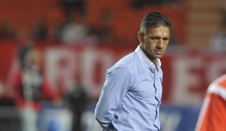 Artículos sobre Nelson Vivas | El Gráfico